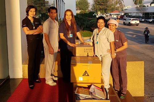 Delta Employees Donate Supplies to Training Center for Blind